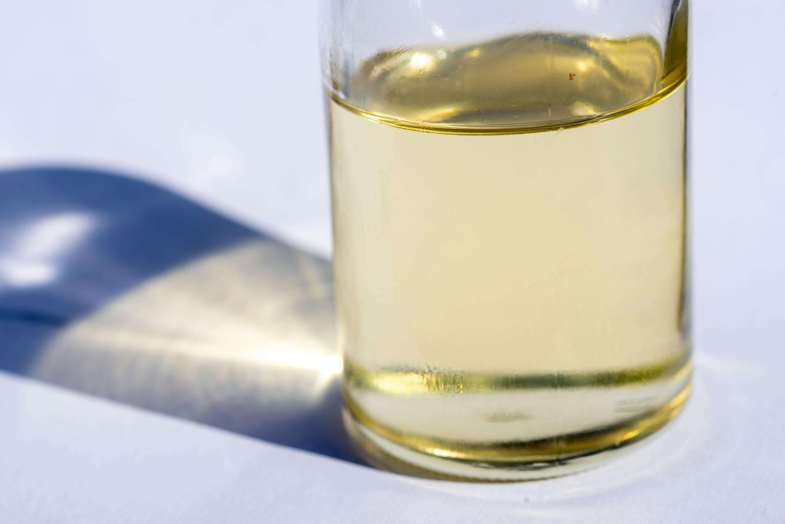 Urine Color Chart: What Your Pee Says About Health & Kidneys?